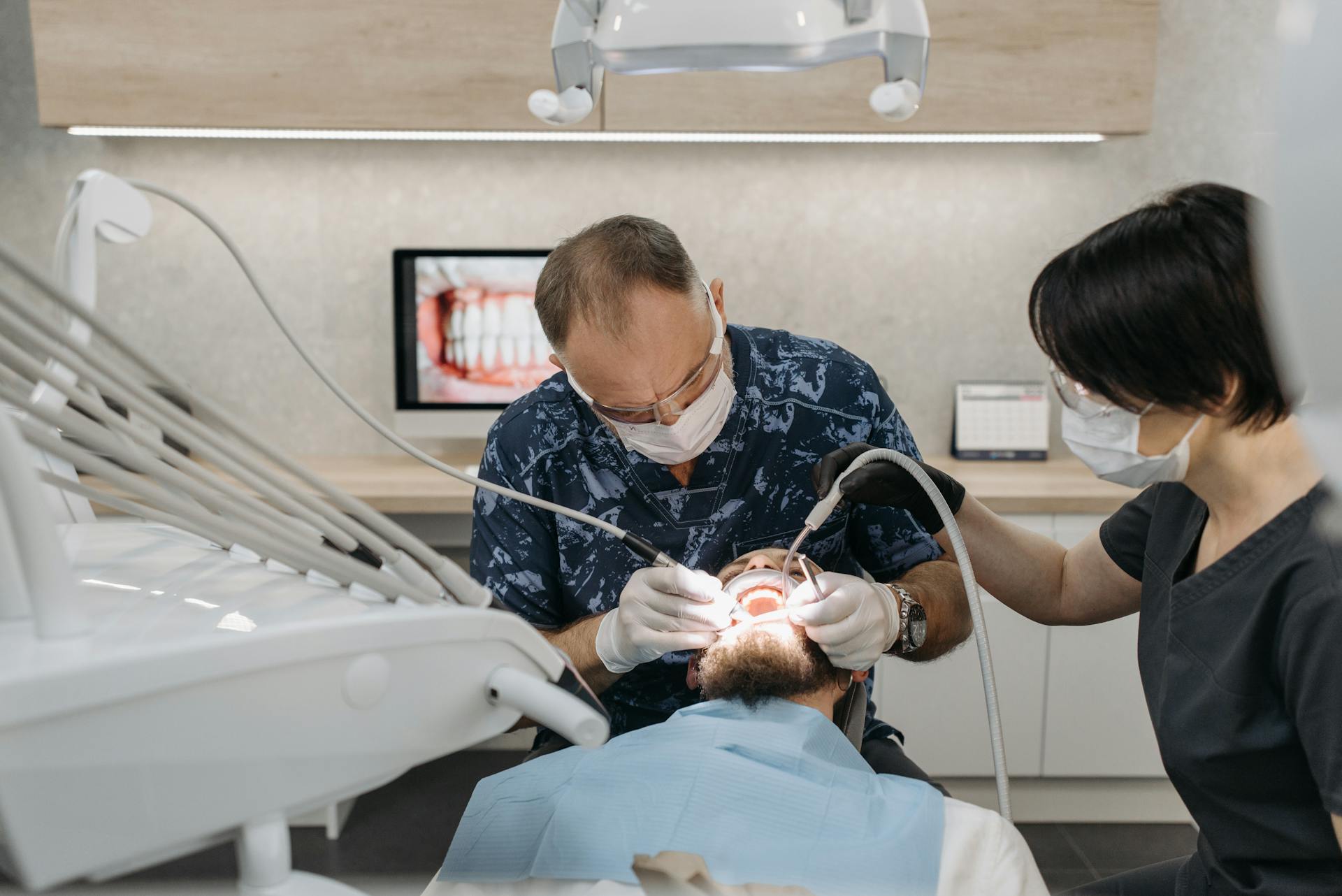 Adult’s Dentistry in Lake Elmo, MN - MN Dental Lab